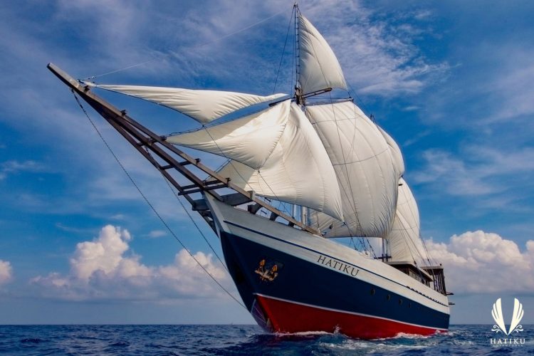 27 Boat sideon new colour Logo 2 | RUSHKULT