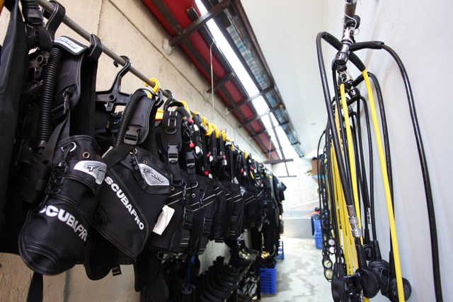 Equipment BCD Regulator 2 Resize | RUSHKULT