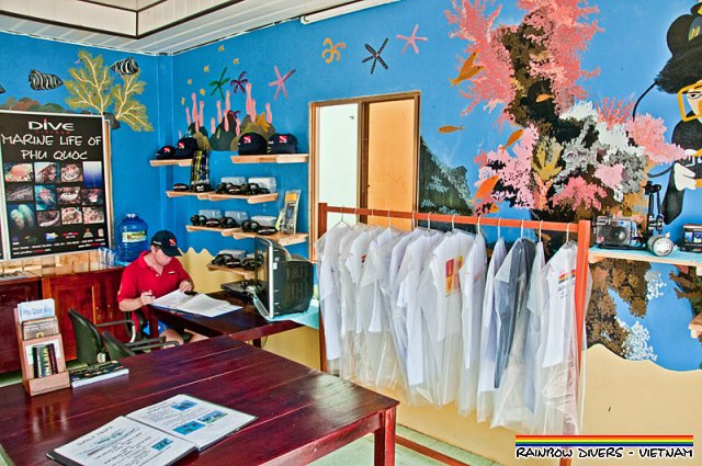 Rainbow divers Dive center | RUSHKULT