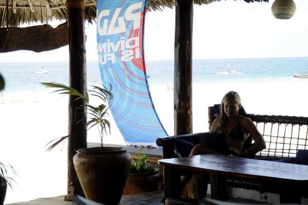 dive center reception inside | RUSHKULT