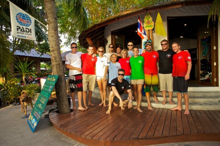 dive team 2 | RUSHKULT