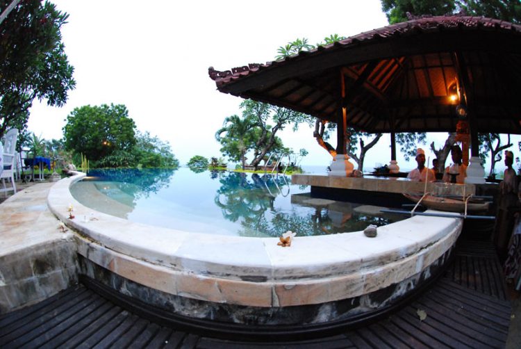 pool restaurant zen resort bali | RUSHKULT