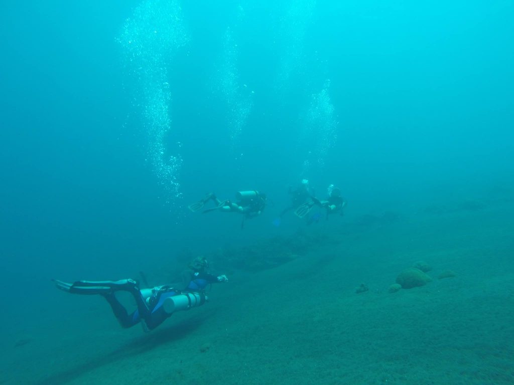 side mount scuba divers bali | RUSHKULT